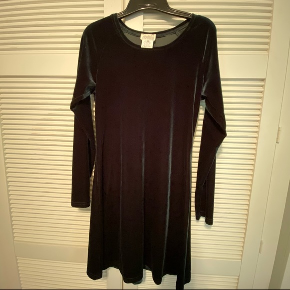 Moda International | Dresses | Moda International Stretch Velvet Dress ...